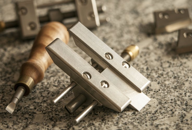 honing guide – Highland Woodworking Blog